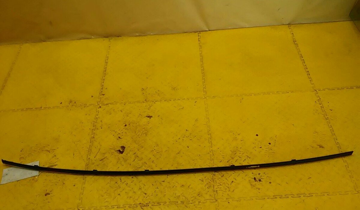 Молдинг крыши 3 (BK) Mazda B32H509H0