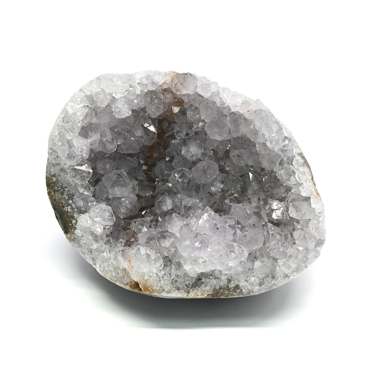 Друза аметистовая вес 270гр, размер 85*67*40мм. .