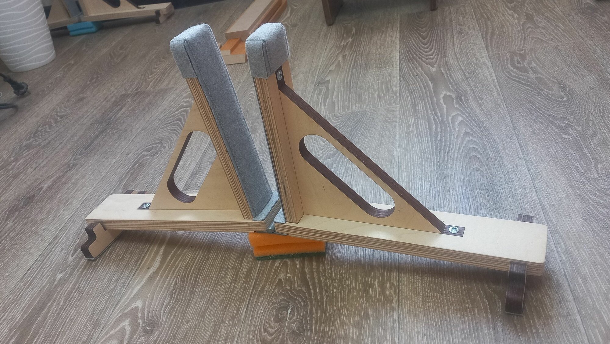 Держатель дверного полотна - заготовка