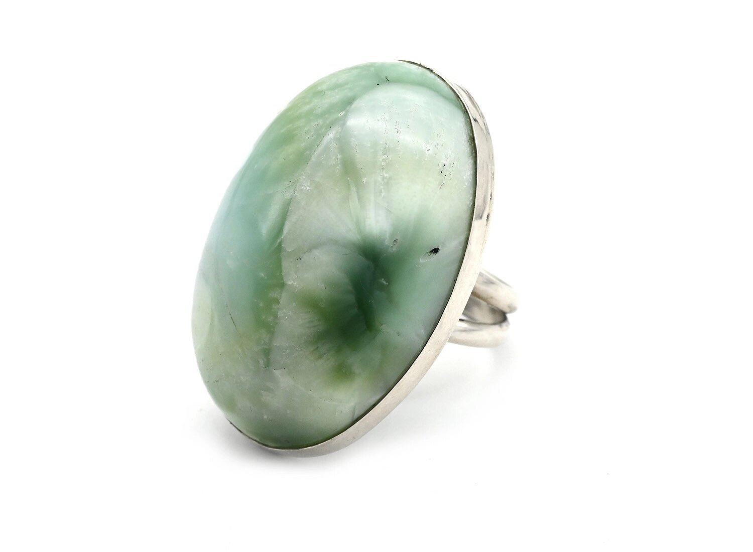 Кольцо, ангелит