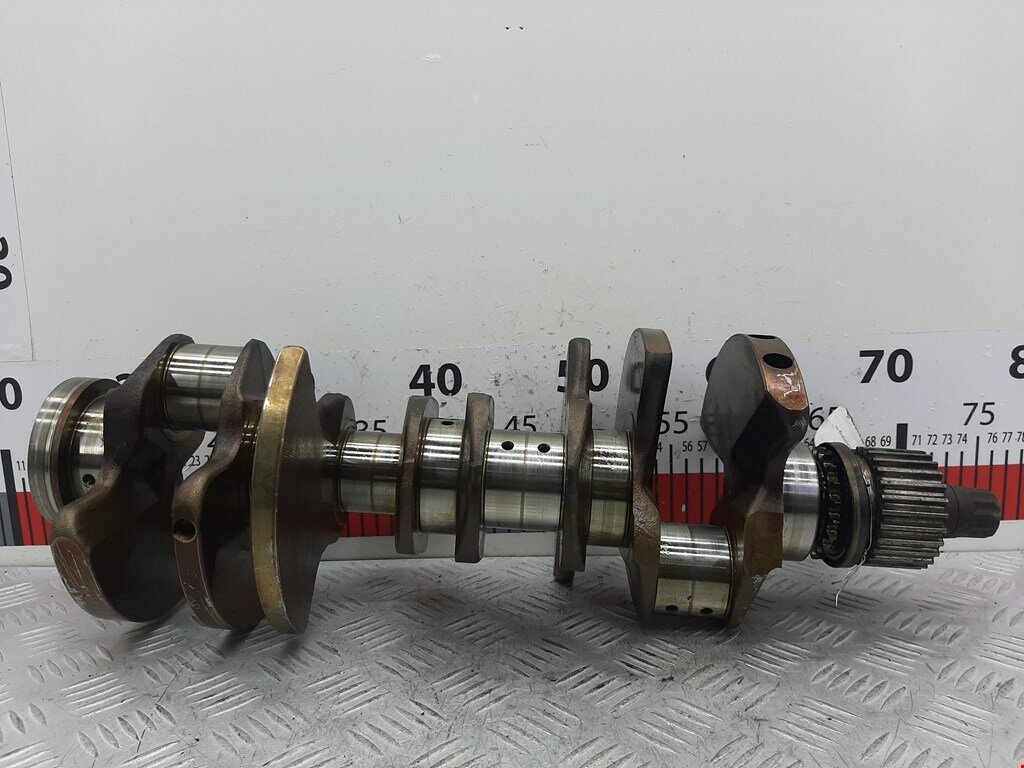 Коленвал (вал коленчатый) Audi A8 D3 077105101BD арт. 2020782