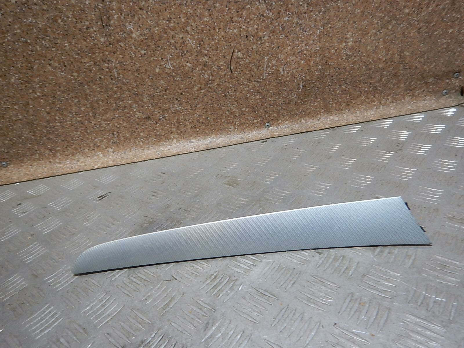 Б/У Накладка декоративная, Audi (Ауди)-Q5 (8R) (08-16) AUDI Q5 (8R) (08-16) в переднюю левую обшивку Мелкие царапины. 424...