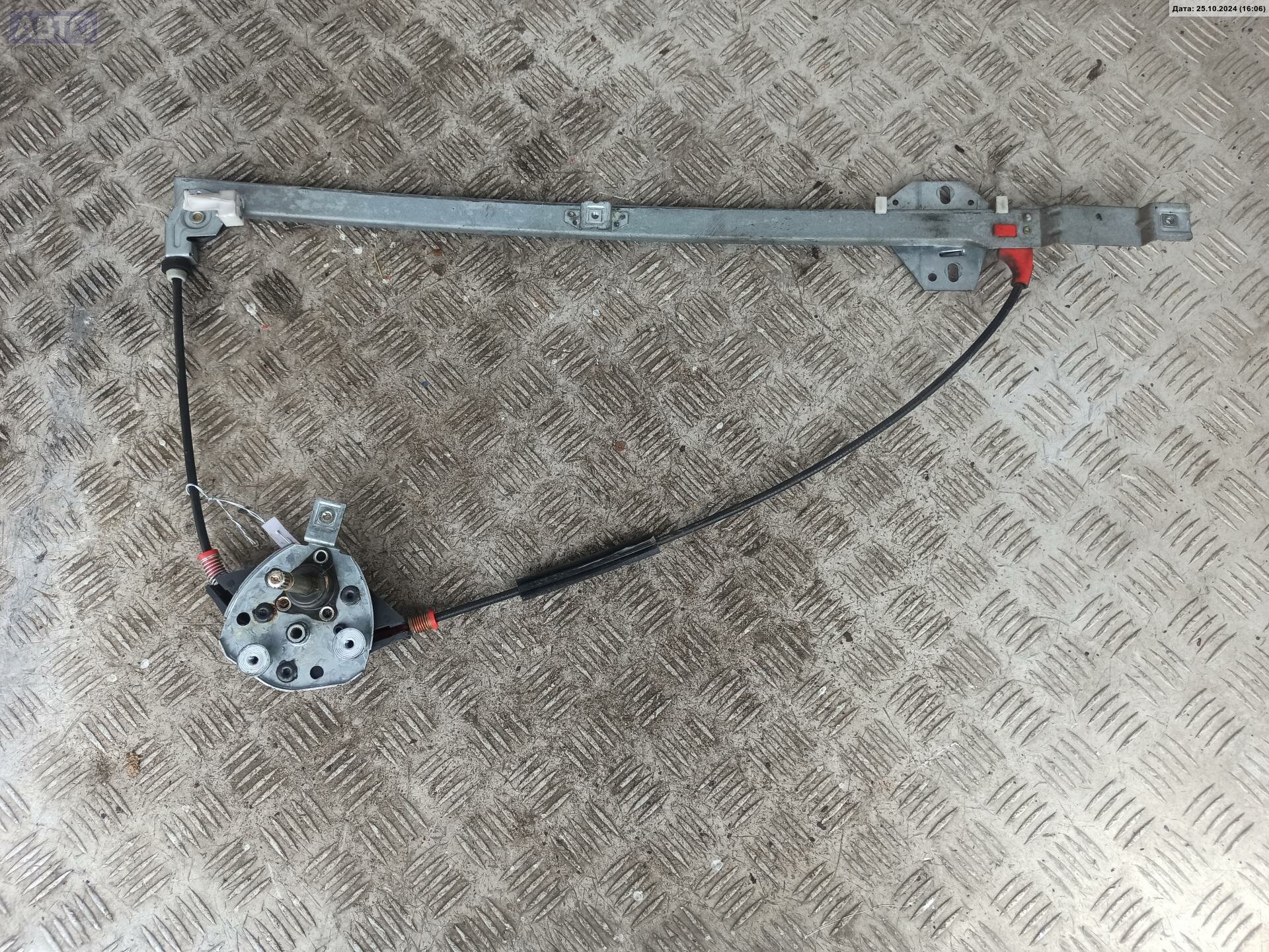 Стеклоподъемник механический передний правый Volkswagen Transporter T4