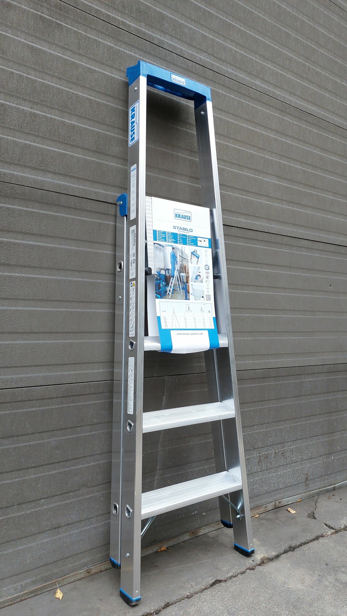 Стремянка алюминиевая профессиональная KRAUSE STABILO 4 ступеней, рабочая высота 290см, 124517