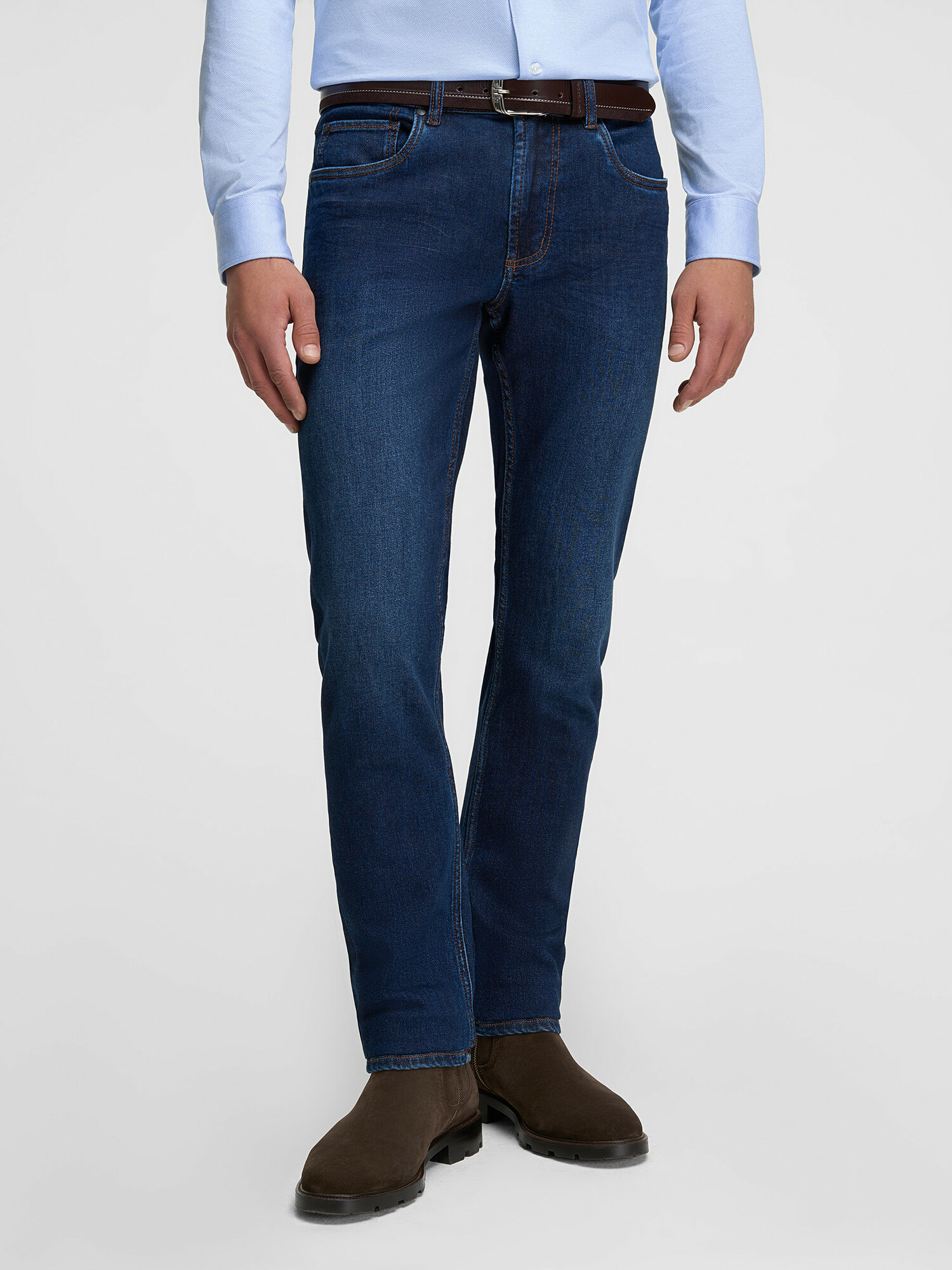 Джинсы зауженные 