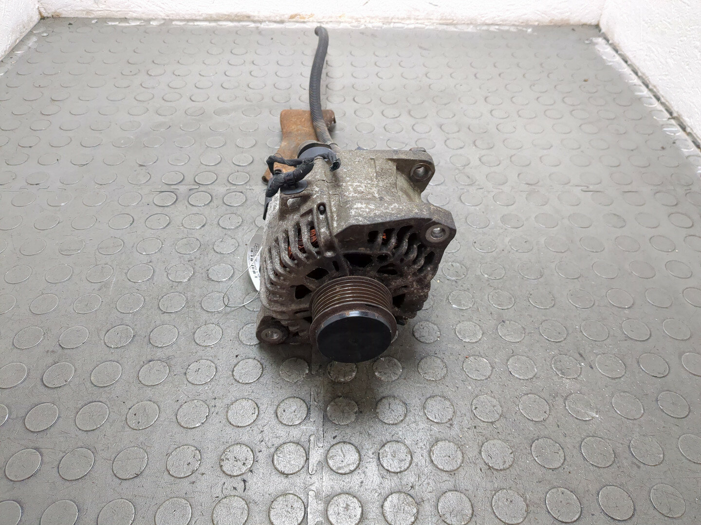 Генератор Hyundai Sonata 5 NF Б/У