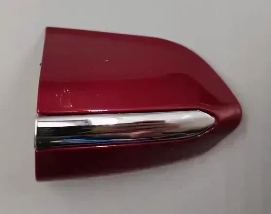 DS73-F218A15-D Автоматическая передняя левая дверь, наружная дверная ручка, крышка With Chrome Red