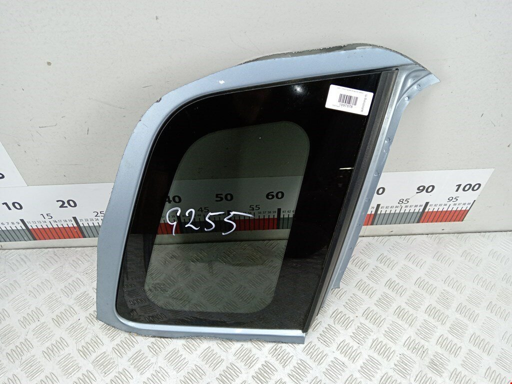 Стекло кузовное заднее правое Ford Fusion арт. 1997878