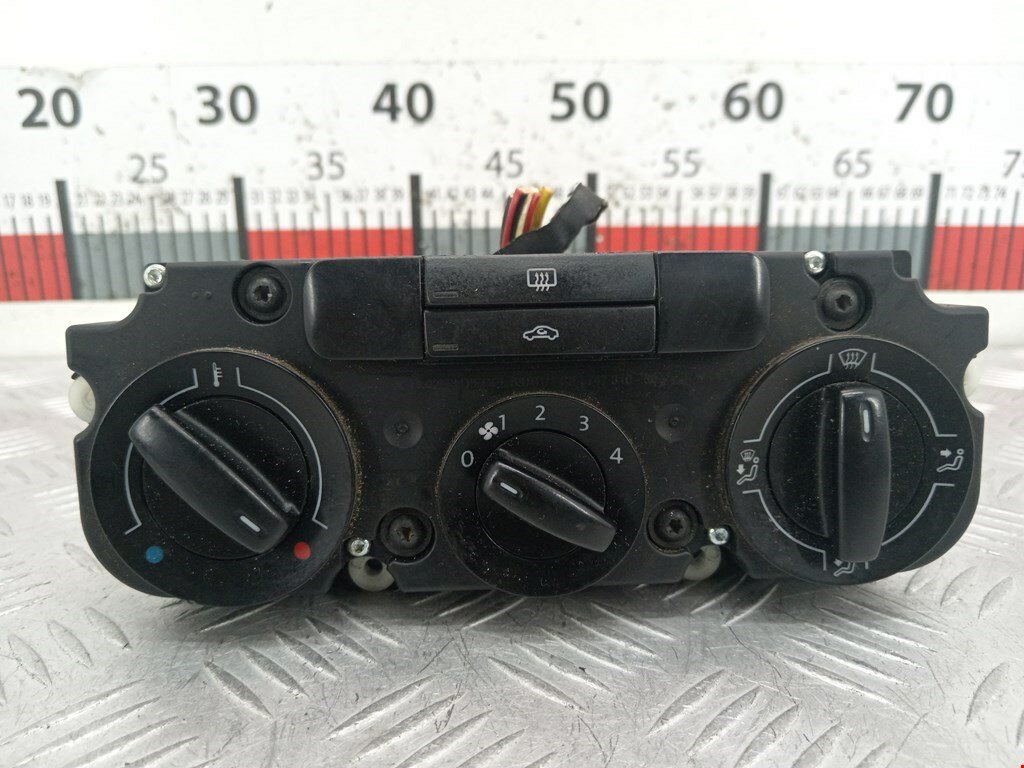 Блок управления печки (климат-контроля) Volkswagen Caddy 3 арт. 1881400