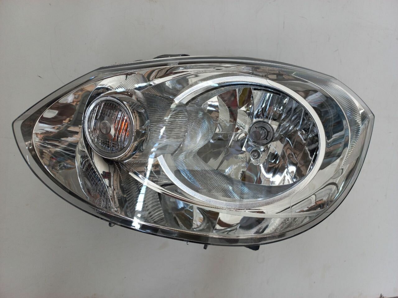 Фара левая (рестайлинг) Chery QQ6 [1.1 16V 5MT лифтбэк] S213772010NADY