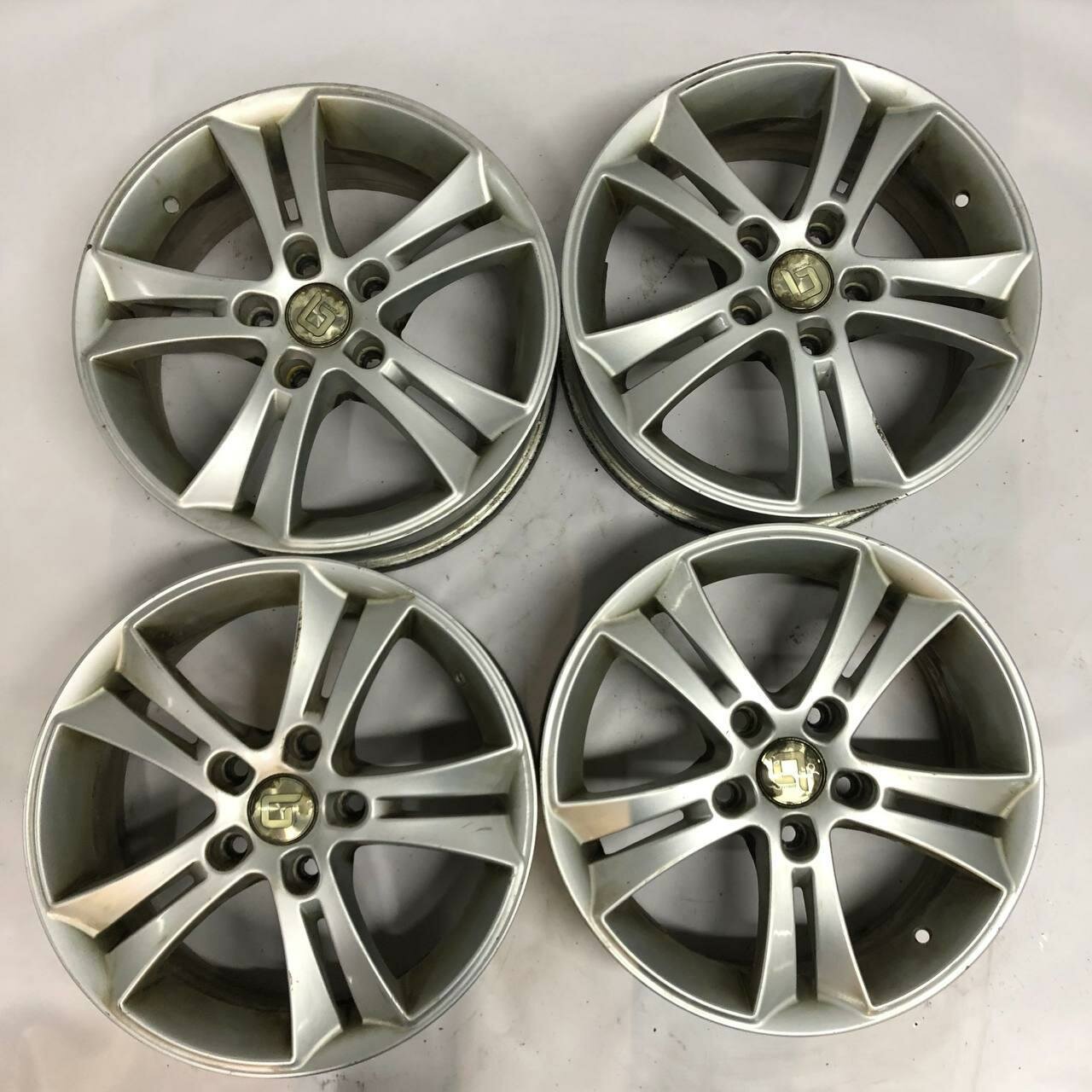 Комплект (4 шт) колесных дисков Bantaj 16x6.5 PCD 5x114.3 D60.1 ET45 (Реплика)