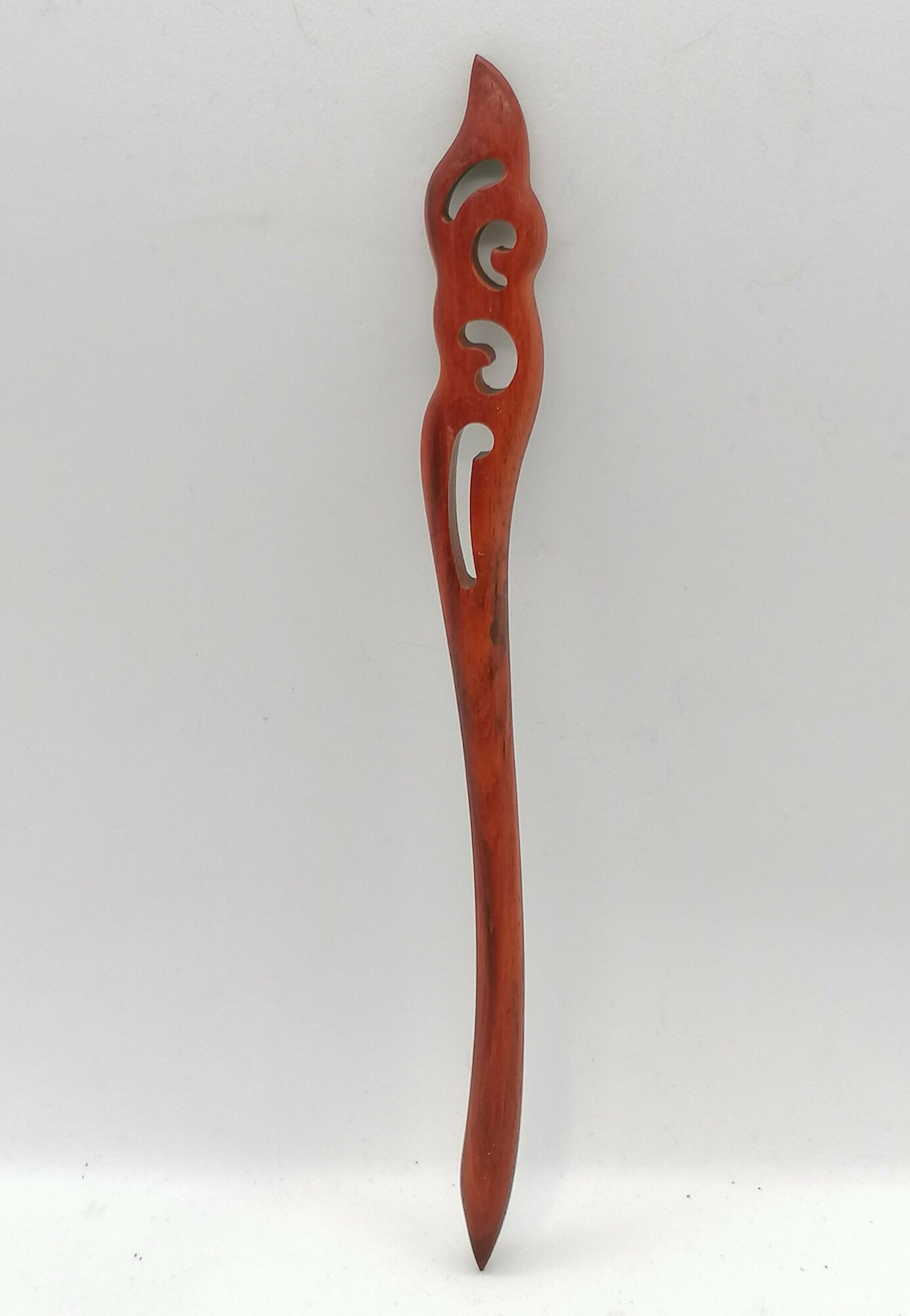 Шпилька сандаловая красный сандал (перо)