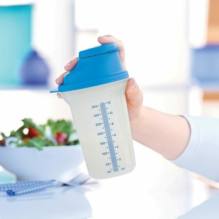 Шейкер Tupperware, мерная шкала, герметичная крышка, голубой, 350мл — фото 1