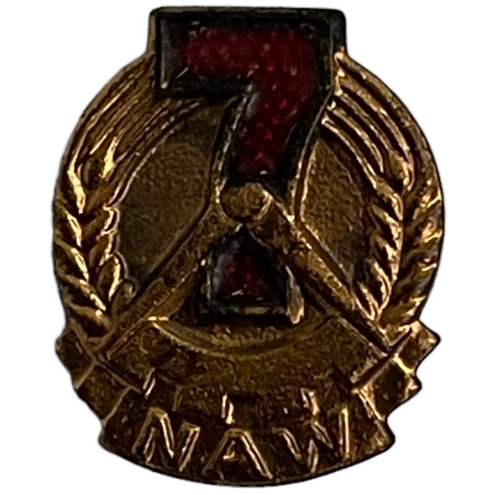 Знак "Национальные строительные работы" бронзовая степень ГДР 1959-1965 гг.