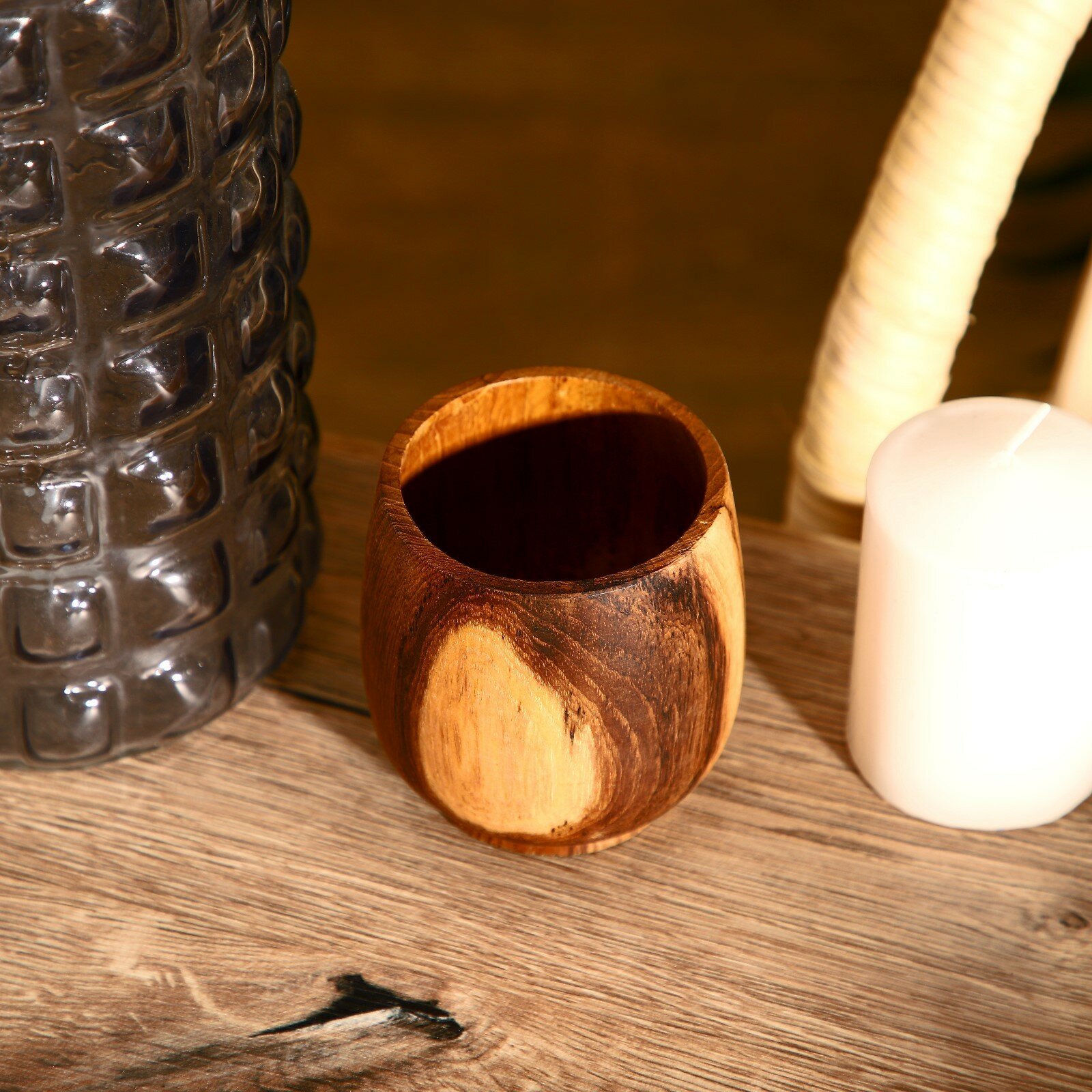 Стакан для напитков, ручная работа, размер 8×8×8 см, тиковое дерево