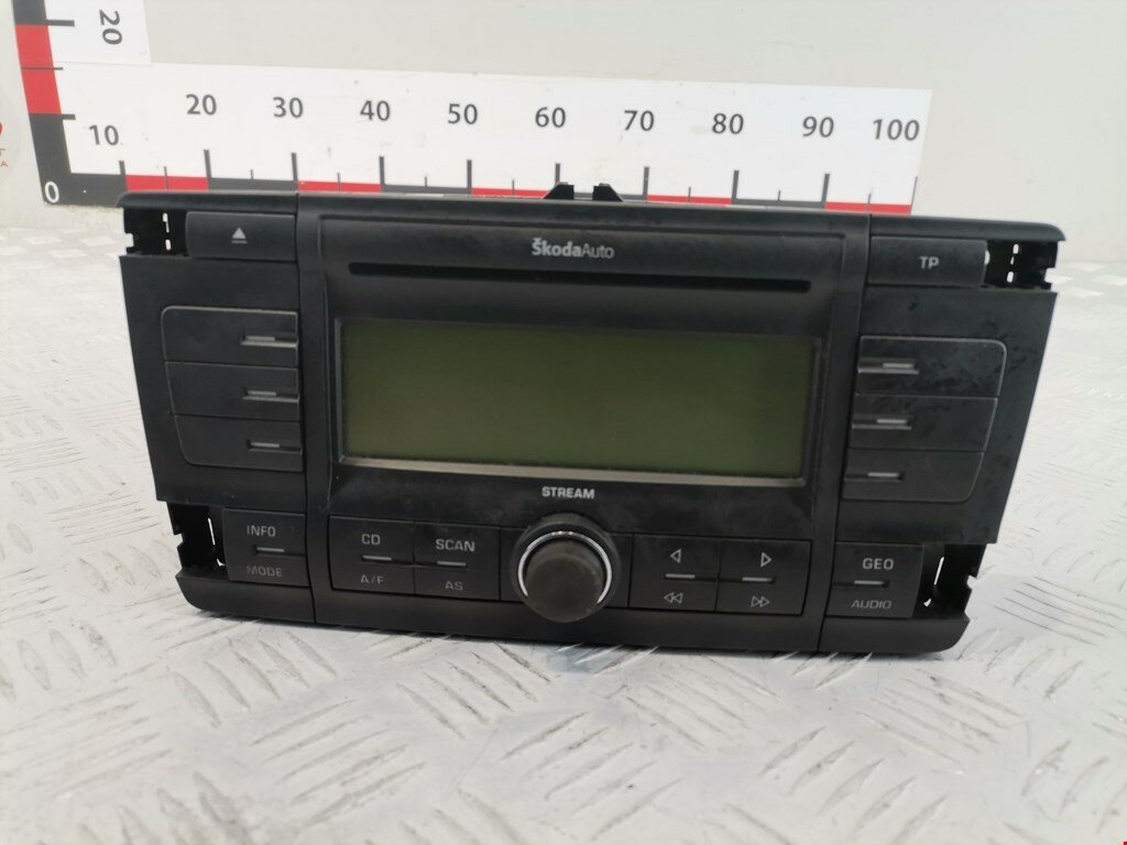 Магнитола Skoda Octavia 1Z 1Z0035161A арт. 1426338