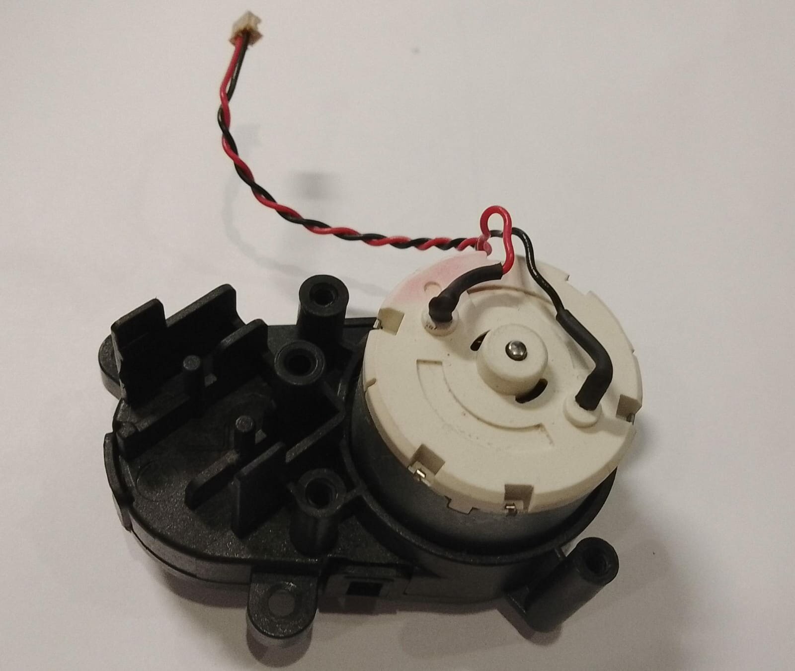 Двигатель (Мотор) боковой щетки левый (L) робота пылесоса Samsung VR05R5050WK/EV