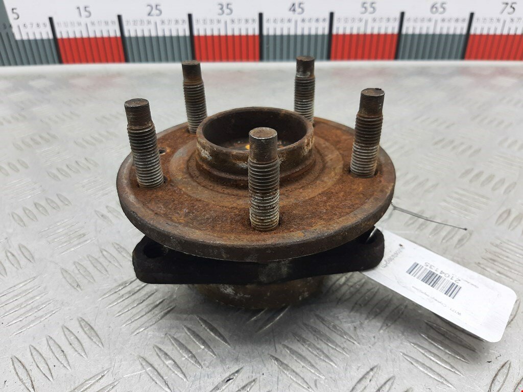 Ступица передняя Opel Astra J 13583478 арт. 2104135