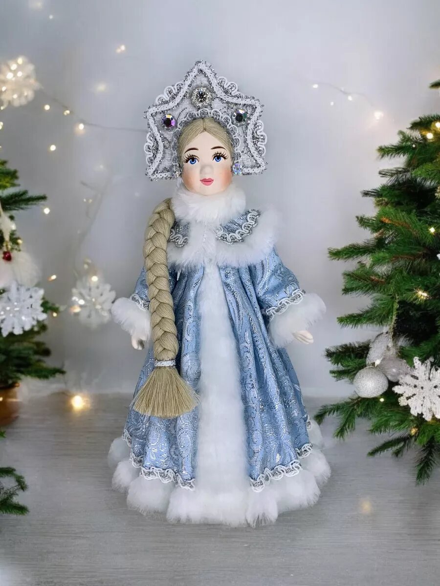 Снегурочка под ёлку