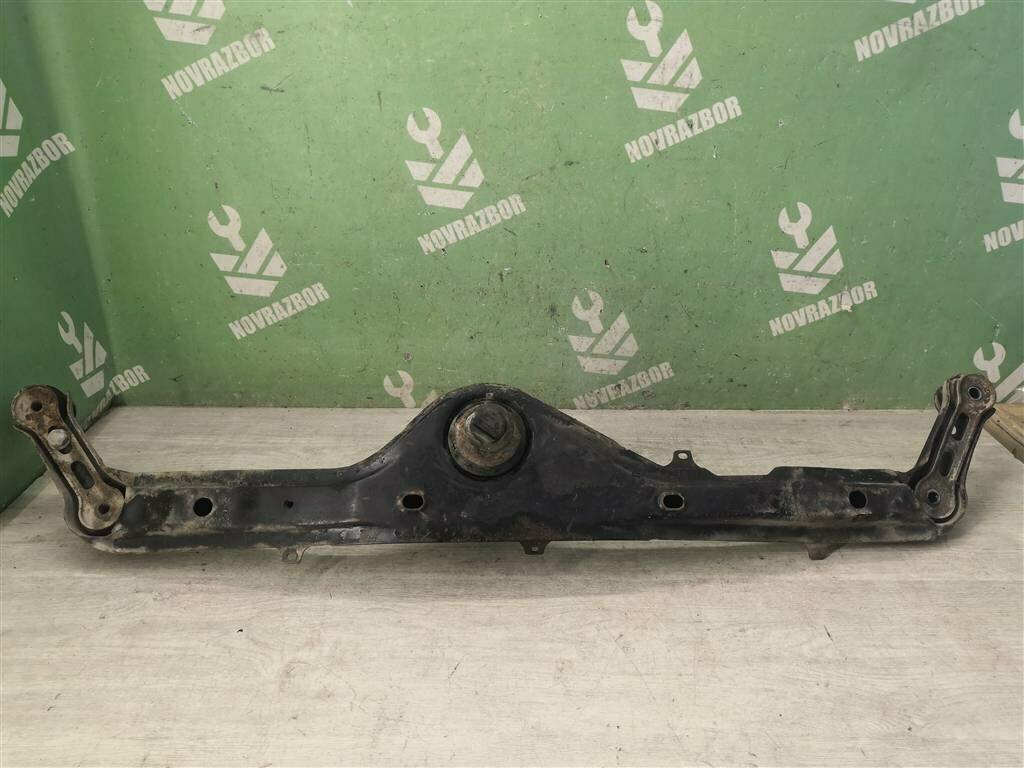 Балка подрадиаторная VW Polo Classic 95-02