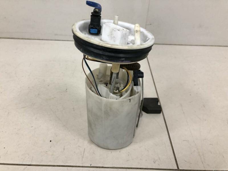 Насос топливный электрический Volkswagen Polo Sed RUS 2011 кат.номер: 6RU919051A