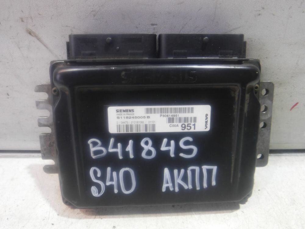 Блок управления двигателем Volvo S40 I (1995—1999) 30614951