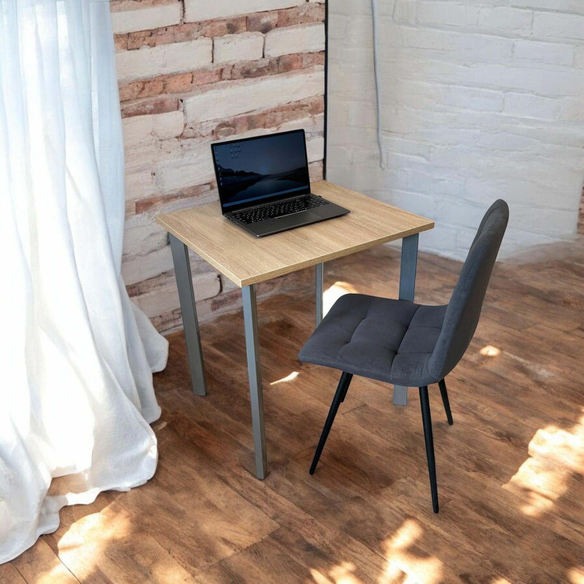 Игровой компьютерный стол/ 80*80 см, цвет столешницы Дуб Сонома, Ножки серый хром