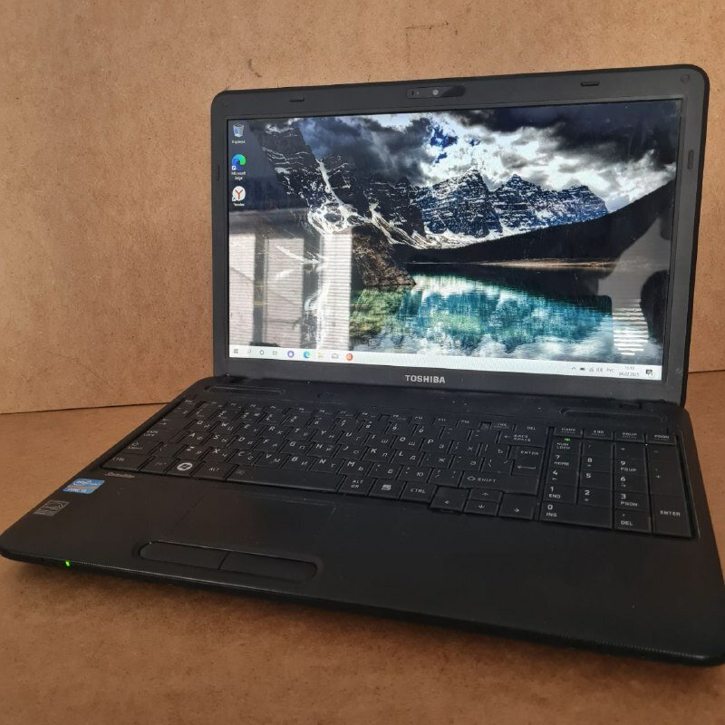 Ноутбук Toshiba C650-1CE, 15.6", intel i3 m350, 2,27GHz , 4ГБ DDR3, HDD 320ГБ, intel HD Graphics