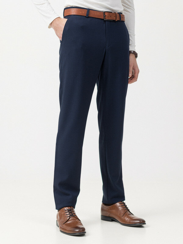 Брюки чинос