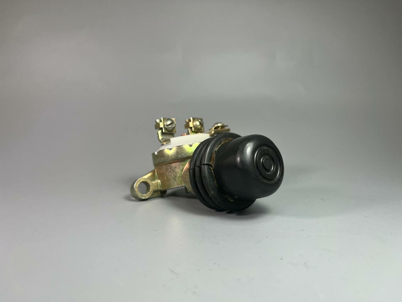 Переключатель света ножной для а/м УАЗ, ГАЗ, ПАЗ, КРаз (освар) П53А