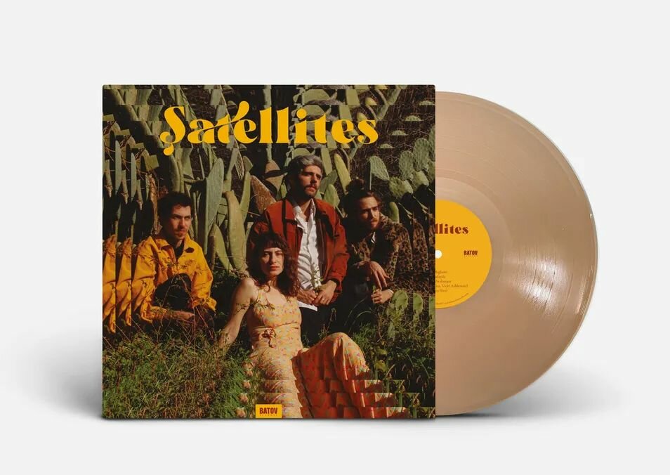 Satellites - Satellites (Champagne Vinyl) - новая виниловая пластинка