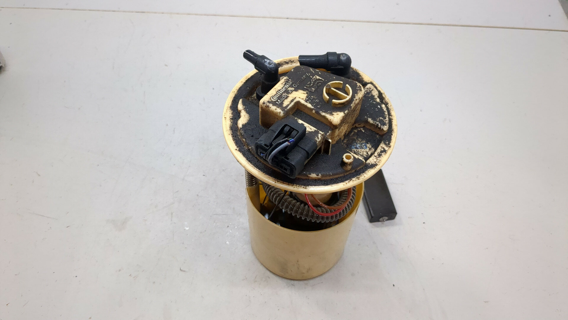 Насос топливный электрический Opel Corsa D Б/У