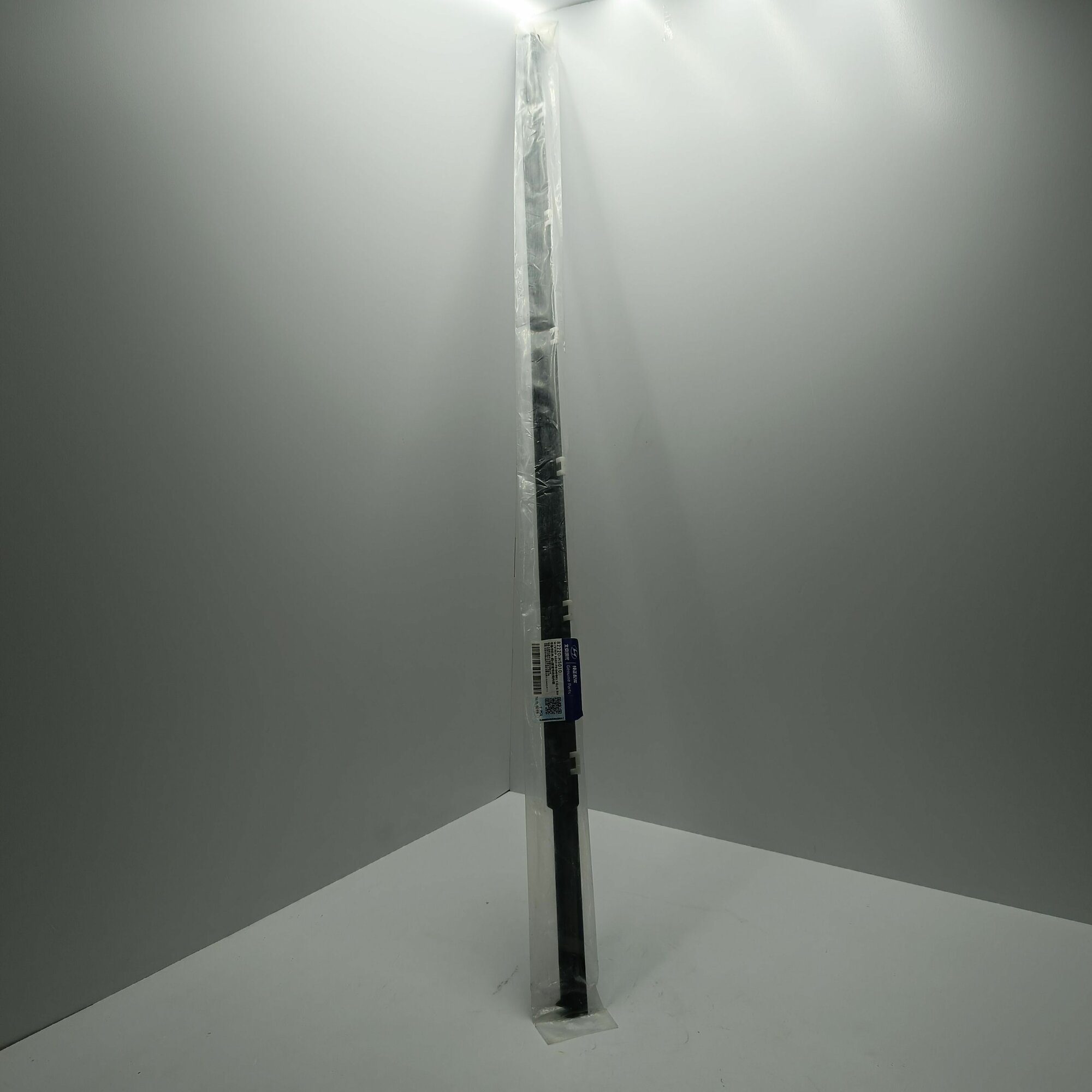 Уплотнитель стекла 82220H5010 Hyundai-KIA