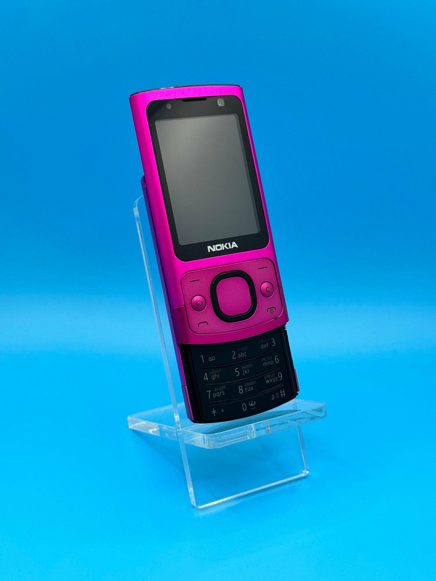 Мобильный телефон Nokia 6700 Slide