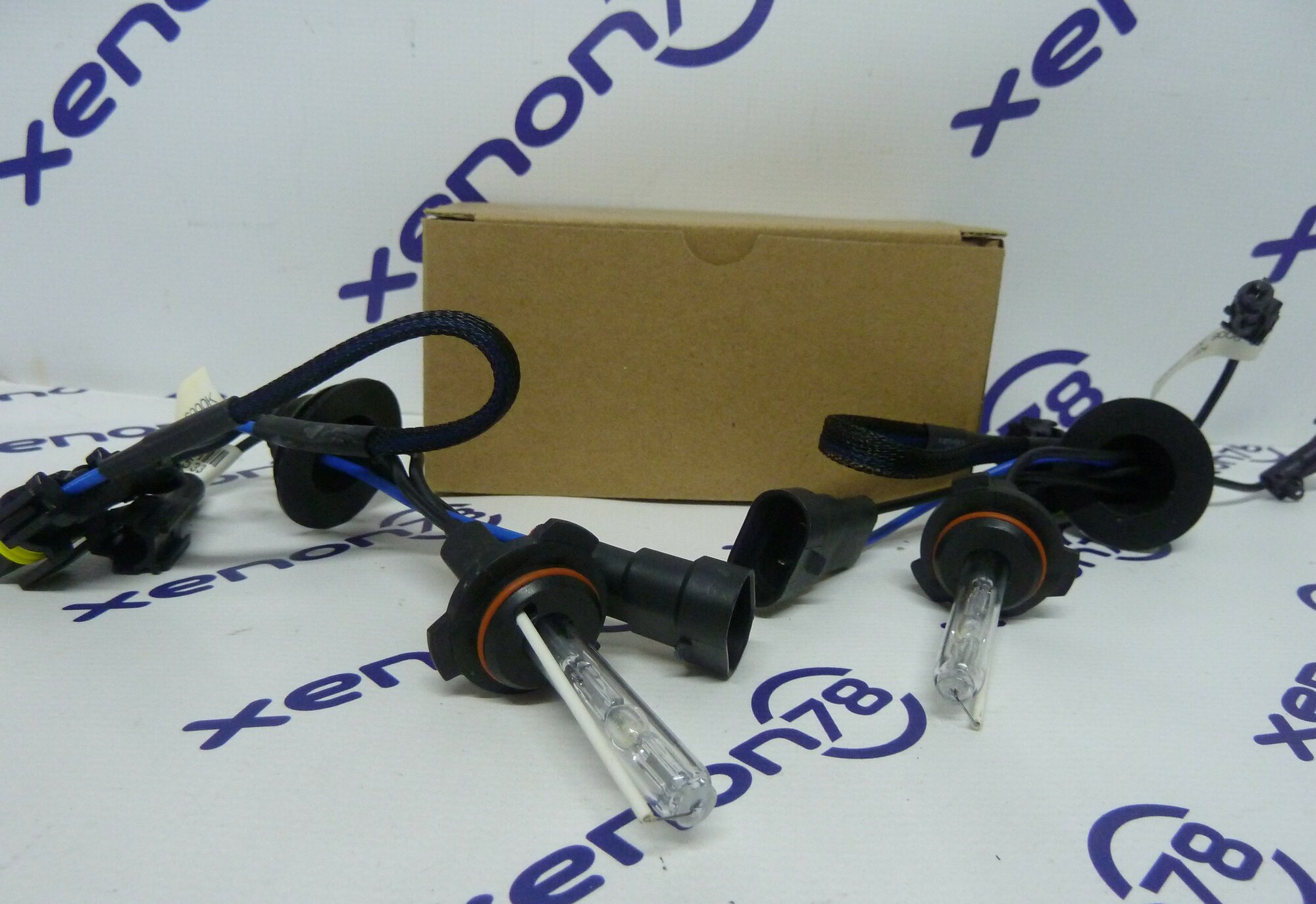 Ксеноновые лампы HB4 (9006) 6000K TH 35W (холодно - белый свет) - 2 шт.