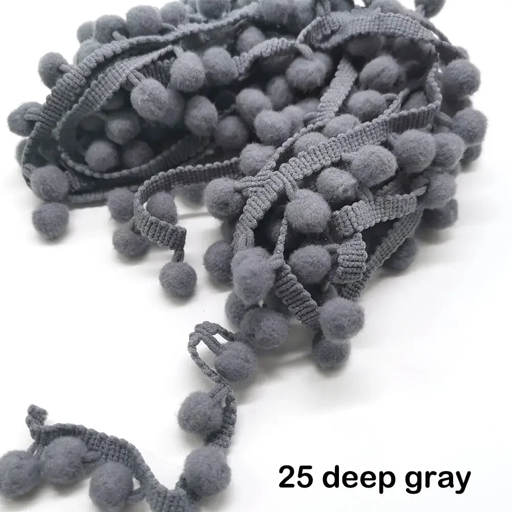 Серый декор с помпонами, лента 5 ярдов, 25 DeepGray