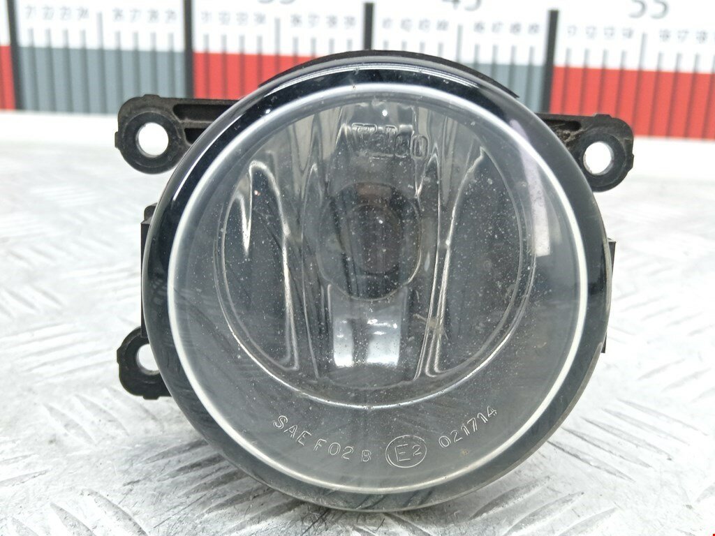 Фара противотуманная правая Citroen C4 1 8200074008 арт. 1951108