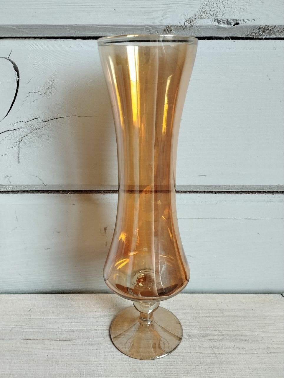 Ваза для цветов, цветное тонкое стекло винтаж СССР