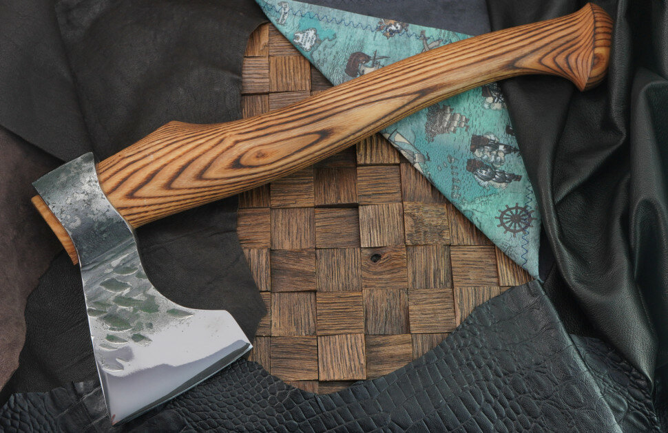 Товарищество Завьялова топор Походный средний Т-41, сталь ШХ15, рукоять ясень