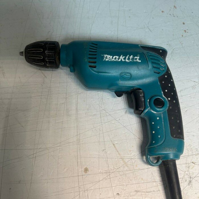 Дрель Makita 6413