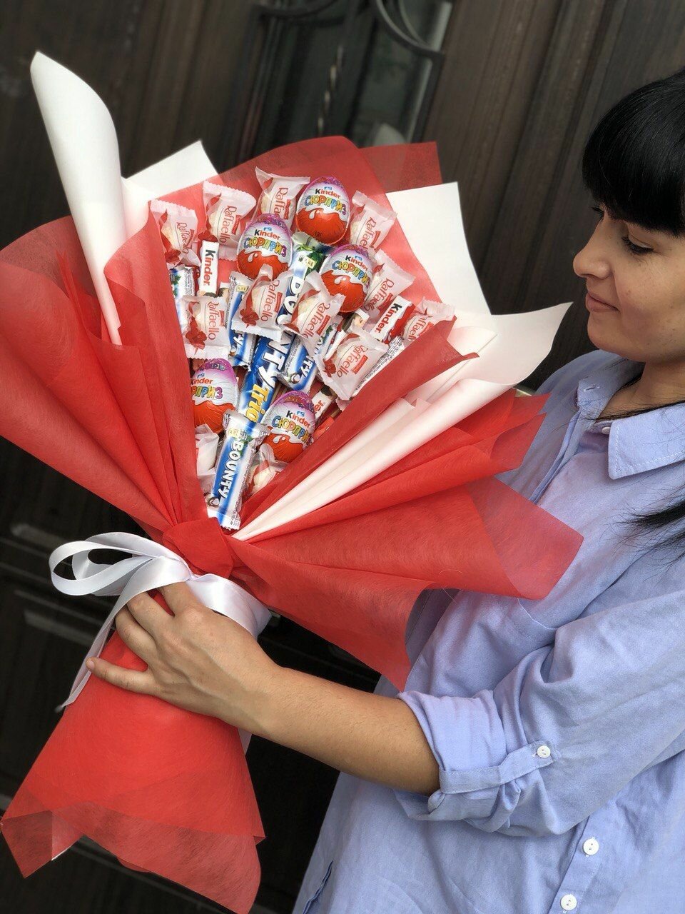 Букет из шоколада киндер и конфет Раффаэлло