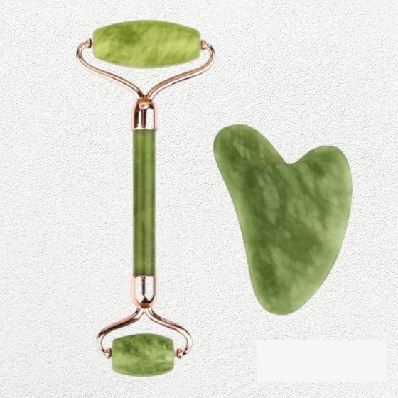 Набор роликовый массажер для лица + скребок гуаша из натурального зеленого нефрита (болотный), подарочная упаковка Тайвань (oxan)