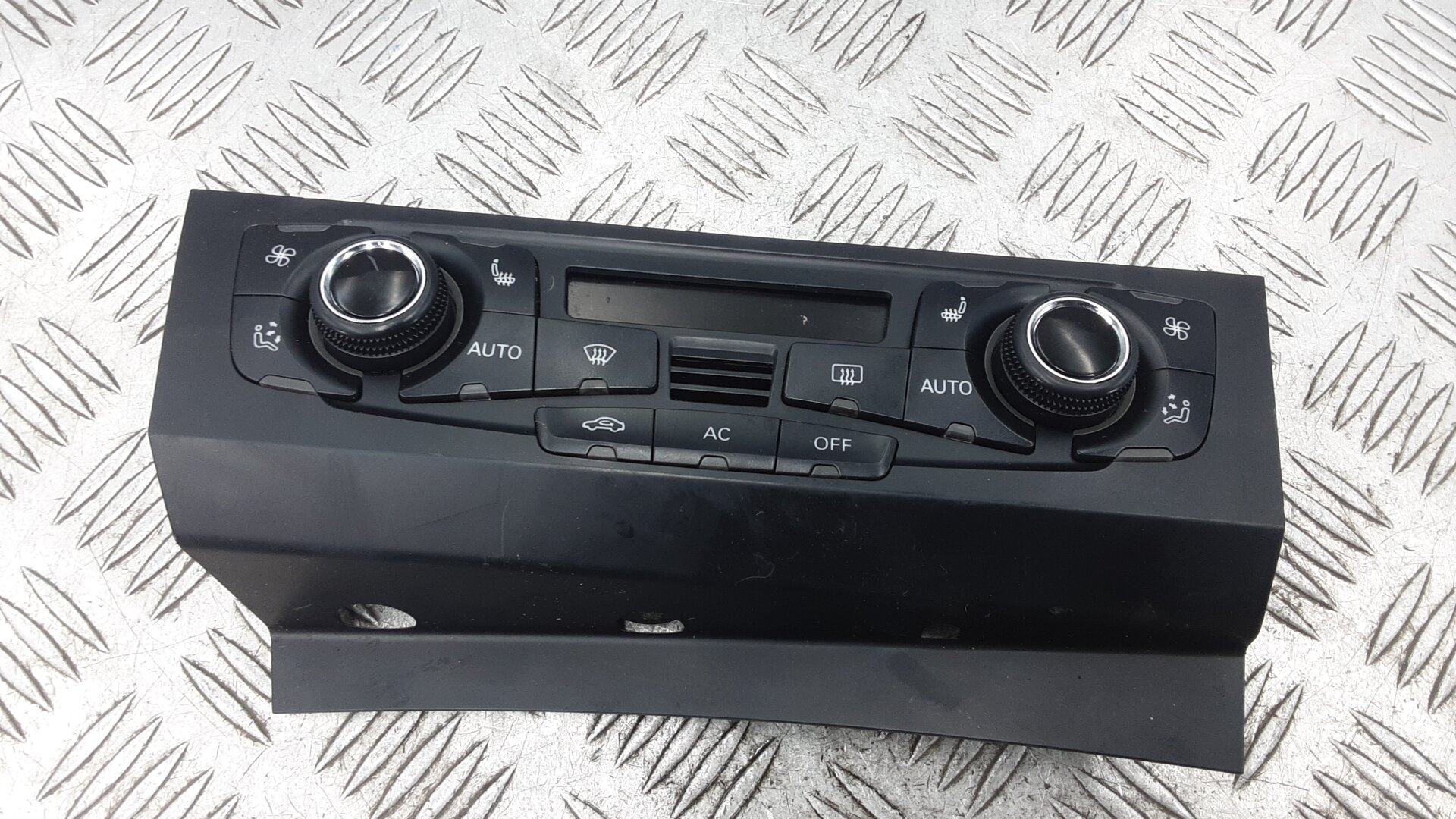 Блок управления печки и климат-контроля AUDI A5 1, Номер 8T2820043N