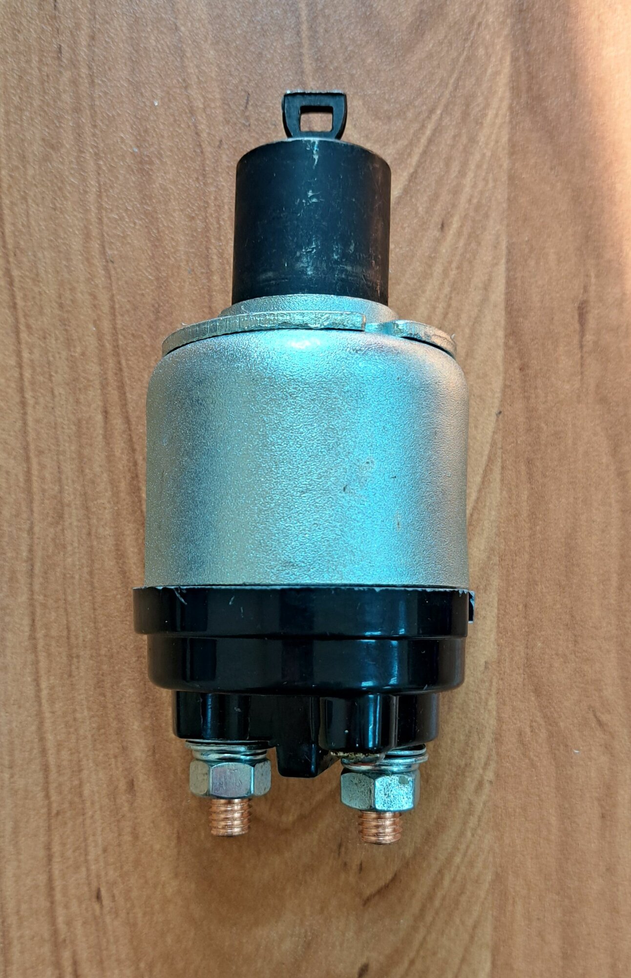 5112.3708800BT Реле втягивающее стартера применим на ГАЗ, УАЗ (51-й и 65-й группы), редукторные