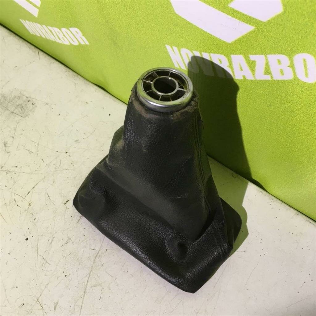 Кожух Toyota Corolla E12 2001-2006