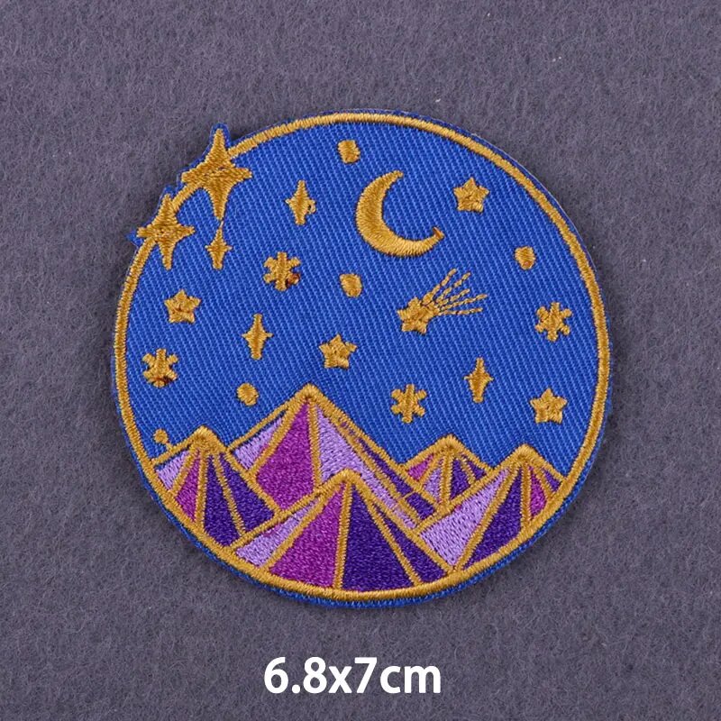 Вышитая нашивка "Ночное небо с горами", фиолетовый, PE5952CT