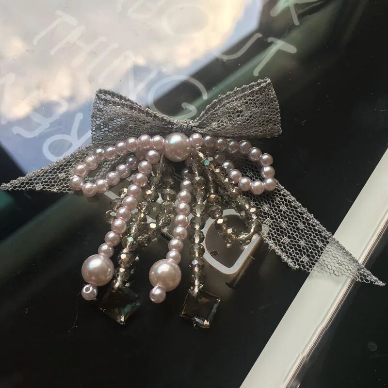 Комплект из 2х галстуков-бабочек с вышивкой бисером 3-106-B