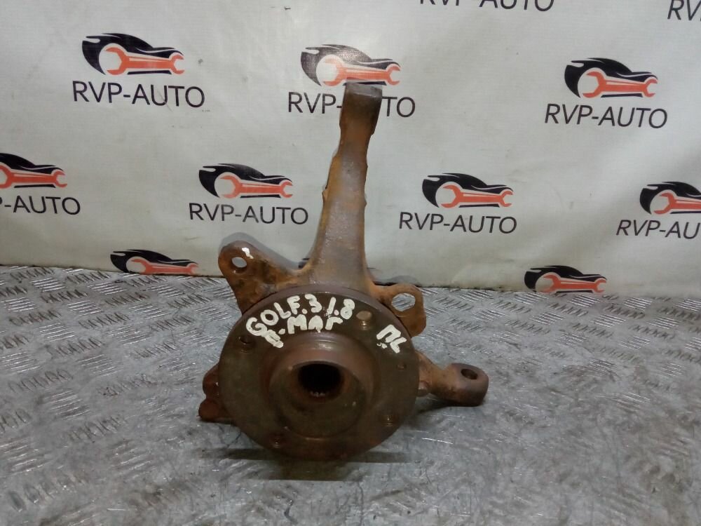 Кулак поворотный передний левый Volkswagen Golf 3 357407255C