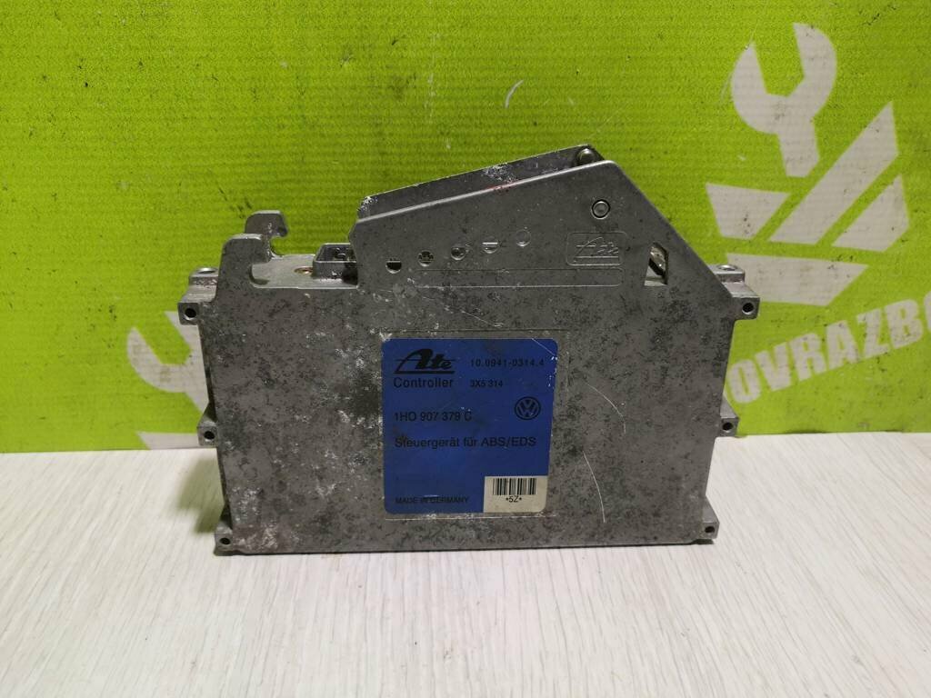 Блок управления ABS VW Golf 3 Vento 91-97