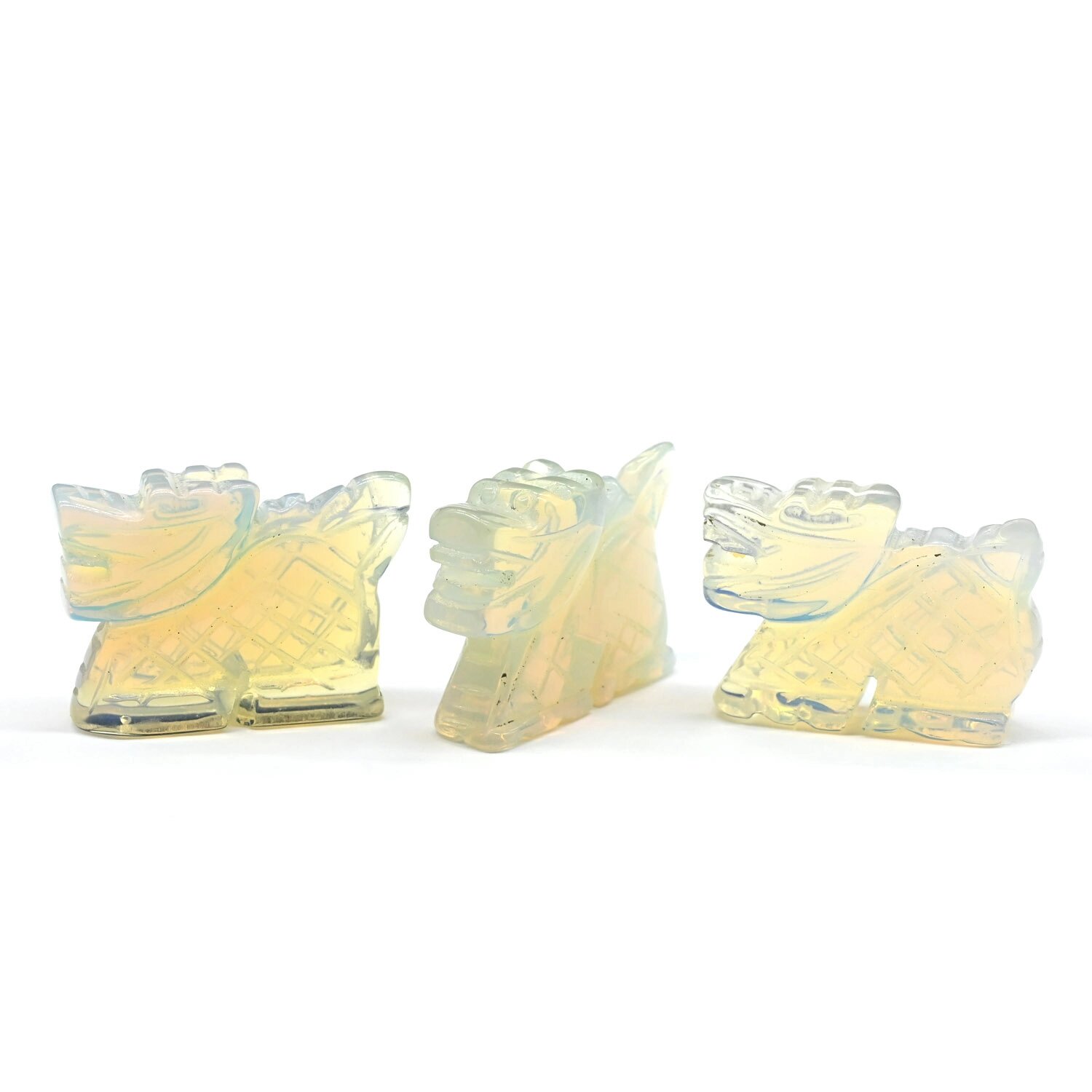 Дракон малый из лунного камня 32*10*23мм